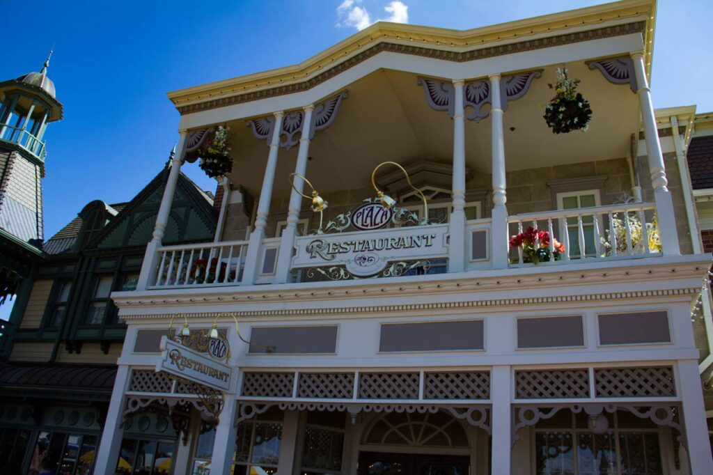 Magic Kingdom Dining Guide - Best Restaurants, Snacks, and Desserts ...